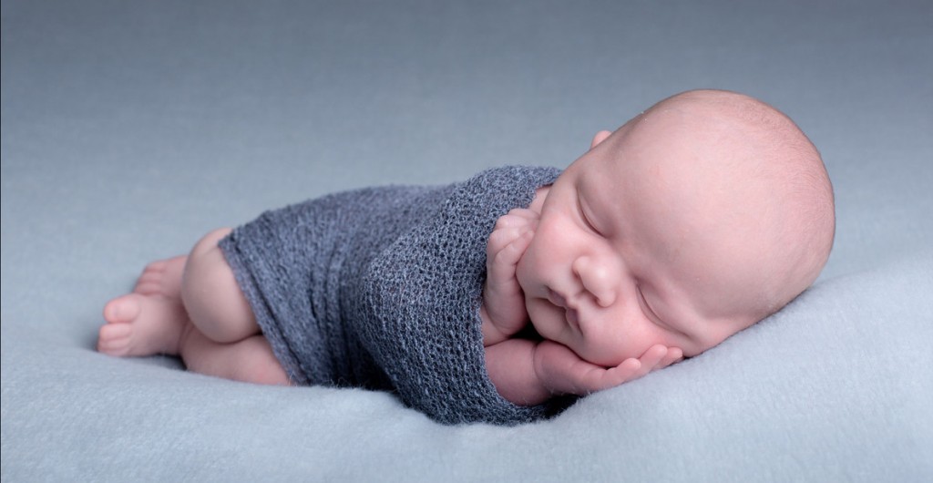 Bébé prend la pose - YZGeneration