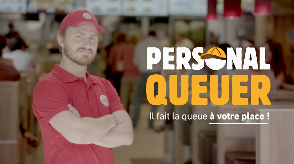 Personal Queuer de Burger King : Juste un Stagiaire qui fait la Queue à ...
