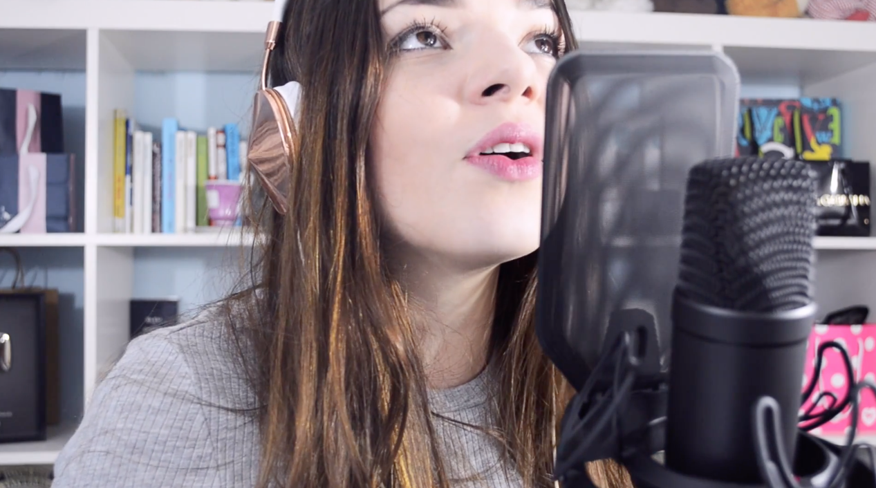 Quand la YouTubeuse Clara Channel se Lance dans la Chanson, les Rageux ...