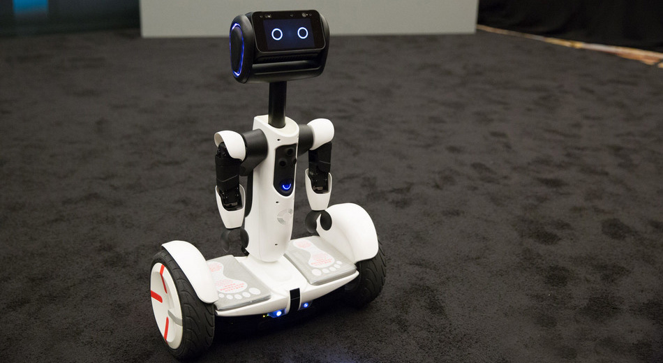 Wall-E : Juste un Robot qui se Déplace en Hoverboard - YZGeneration